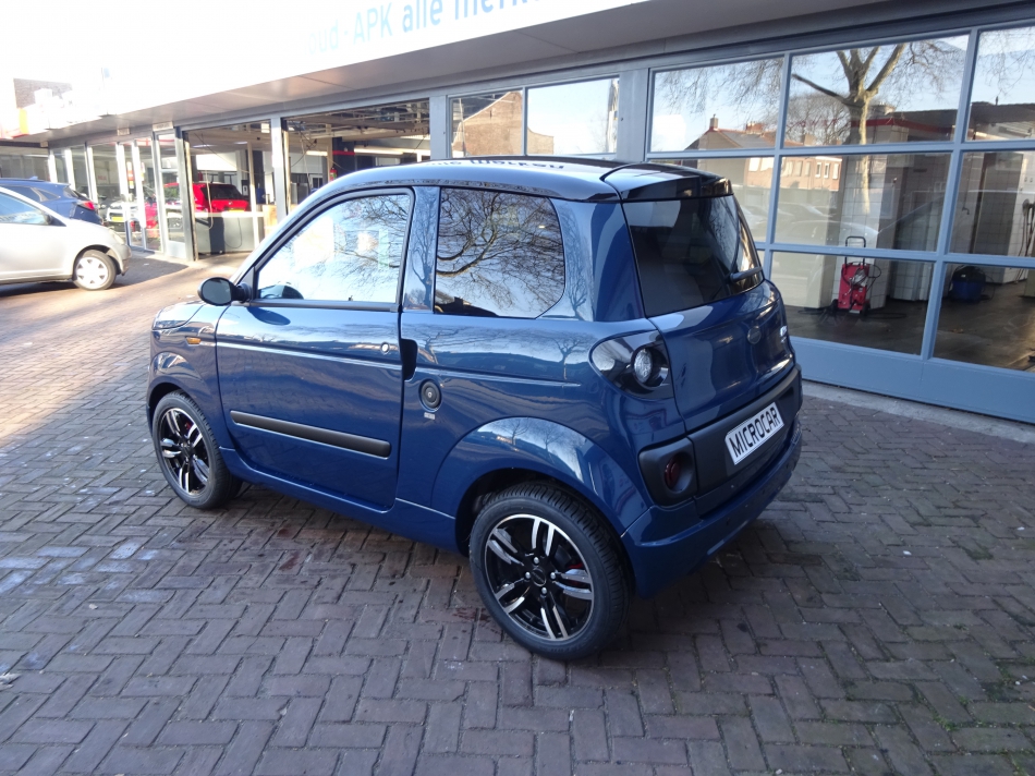 Microcar Due v.a 10995 euro Nieuw Brommobielen Autobedrijf Bink Tilburg ...